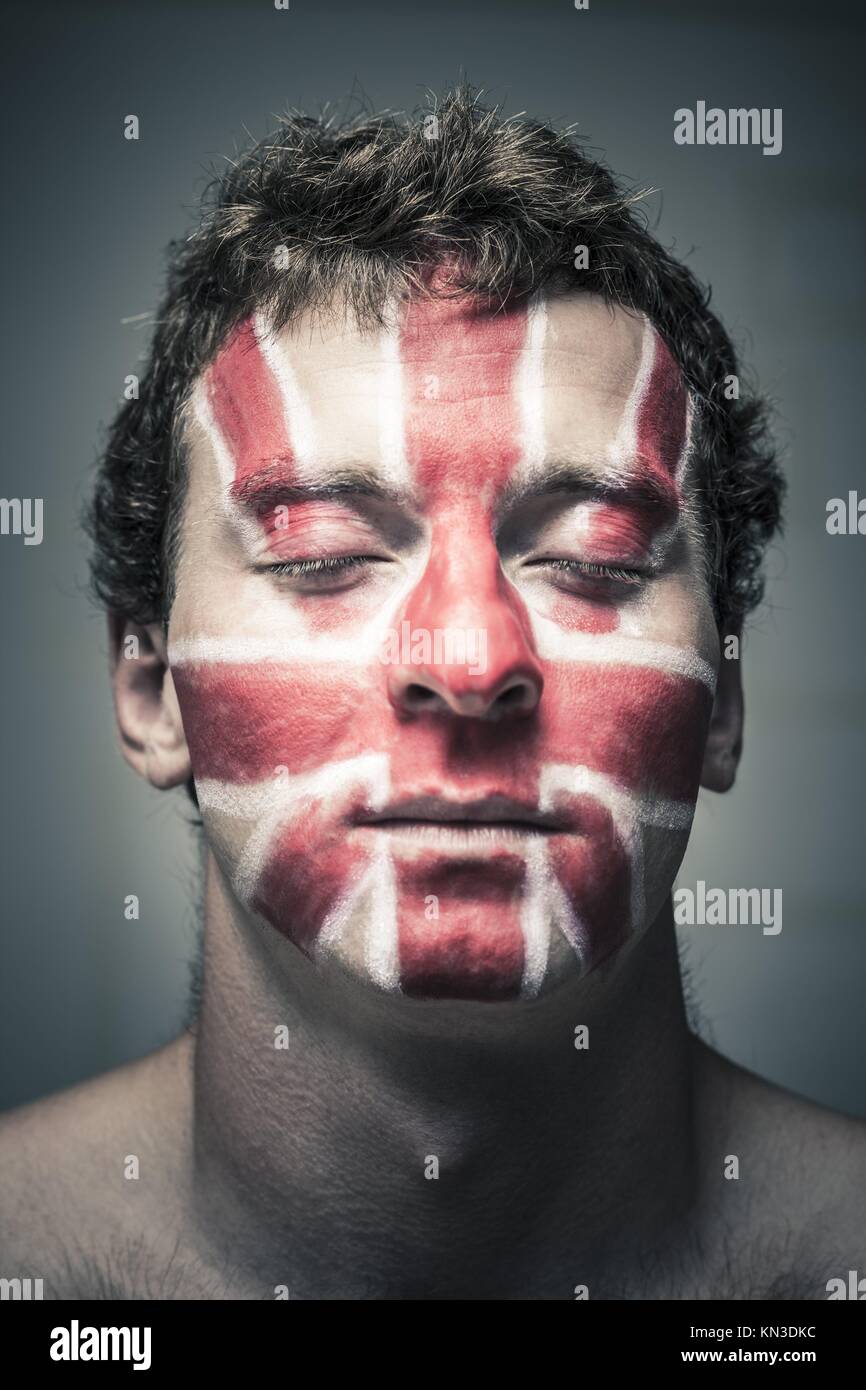 Face paint and british flag hi-res stock photography and images - Alamy