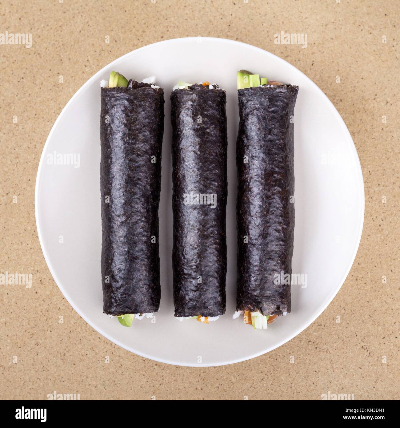 Seaweed rolls hi-res stock photography and images - Alamy