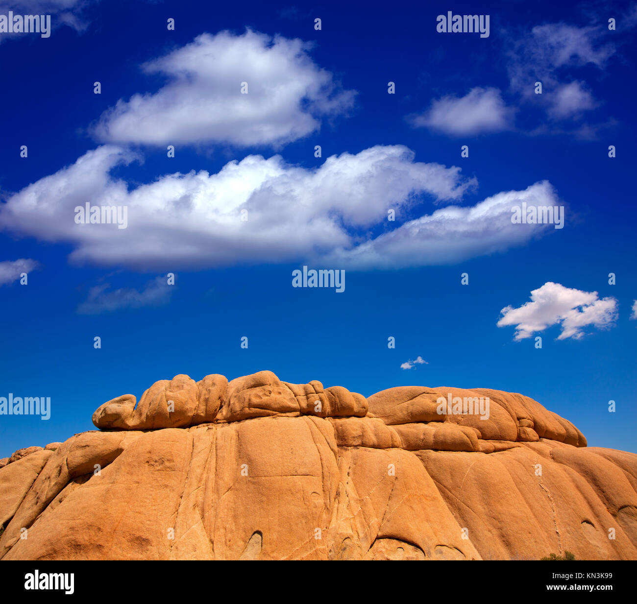 Joshua Tree National Park Jumbo Rocks in Yucca valley Mohave Desert ...