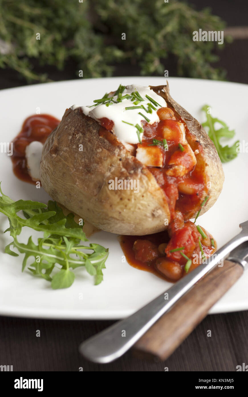 Chicken and potato hi-res stock photography and images - Alamy