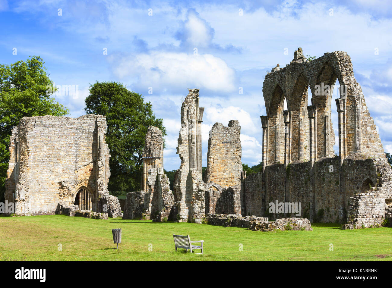 Abbey ruins kent bayham hi-res stock photography and images - Alamy