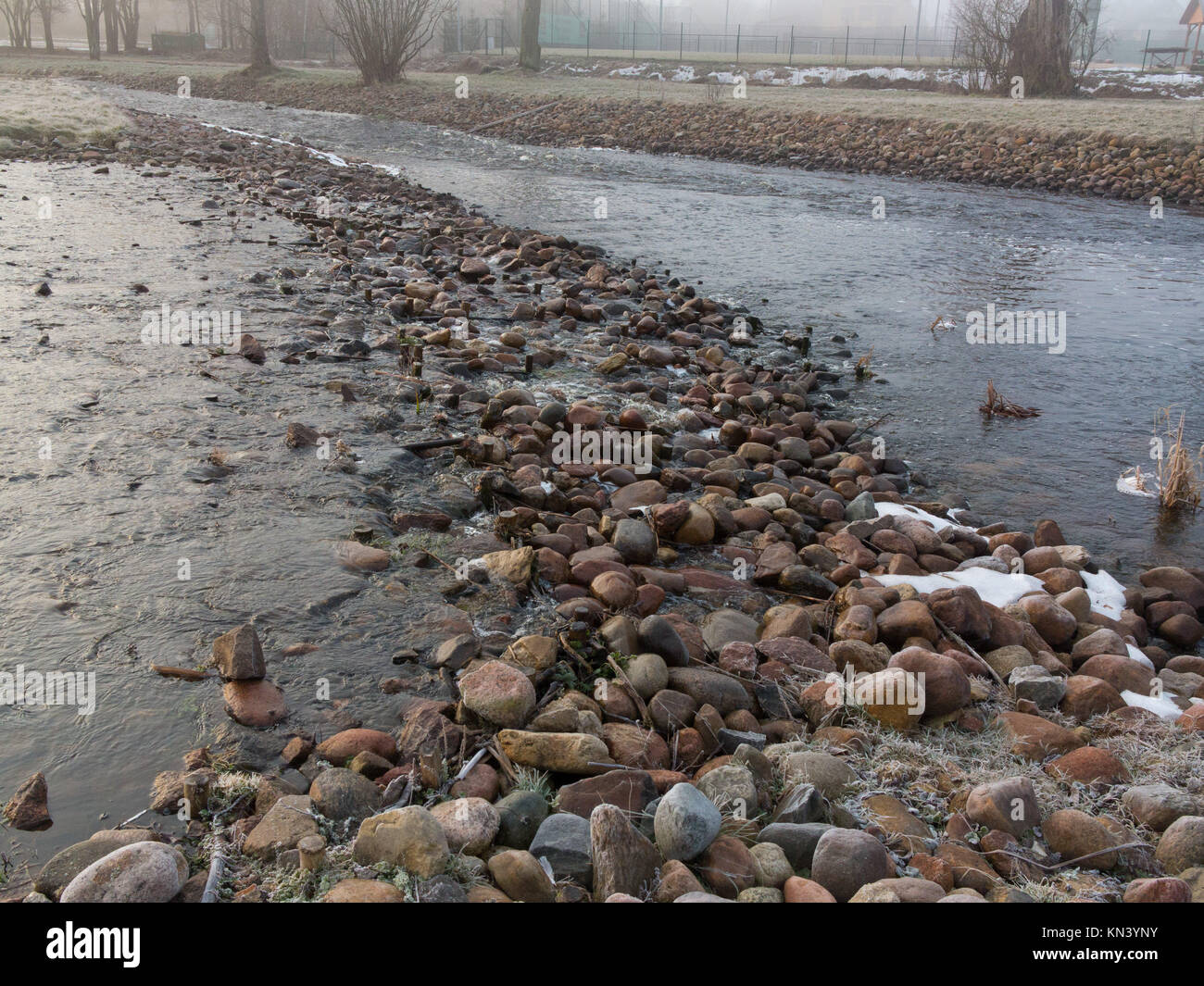 Dam stone hi-res stock photography and images - Alamy