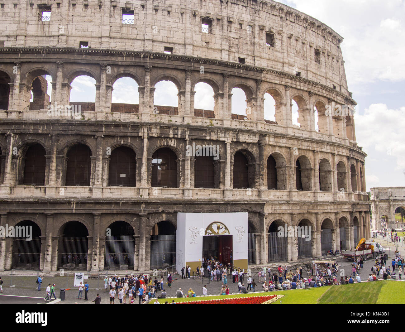 (elliptical or ellipse ) stadium hi-res stock photography and images ...