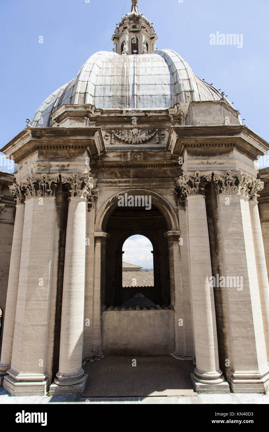 Dome architecture building structure catholic hi-res stock photography and images - Alamy