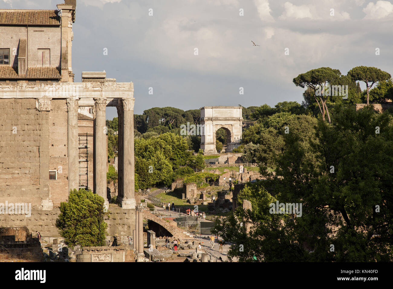 Plaza surrounded by buildings hi-res stock photography and images - Alamy