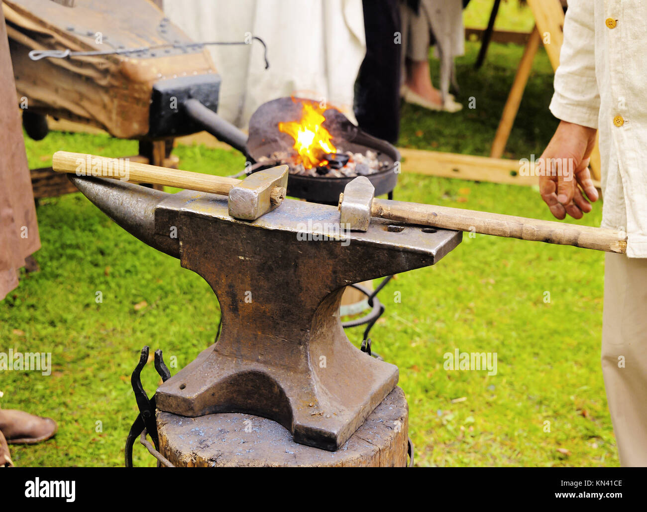 Ancient blacksmiths shop hi-res stock photography and images - Alamy