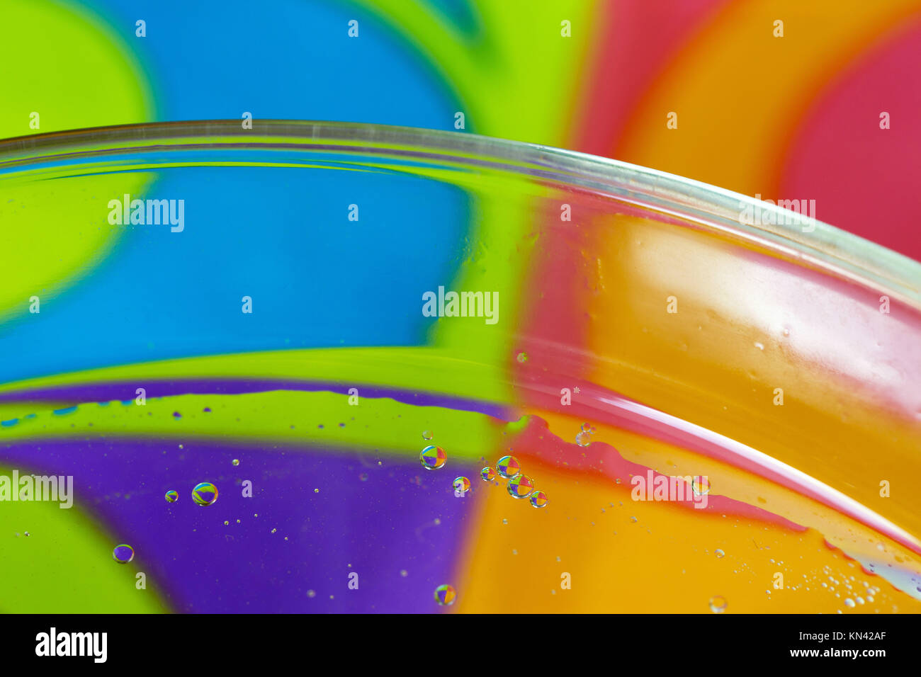 Colorful red glass hi-res stock photography and images - Alamy