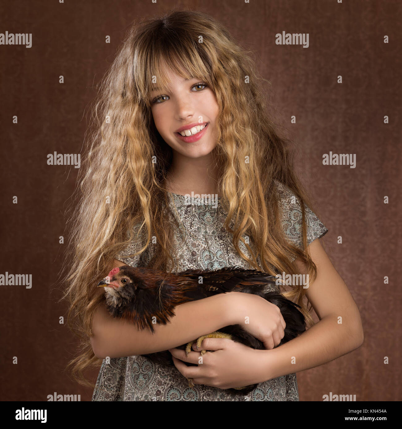 Girl with hen hi-res stock photography and images - Alamy