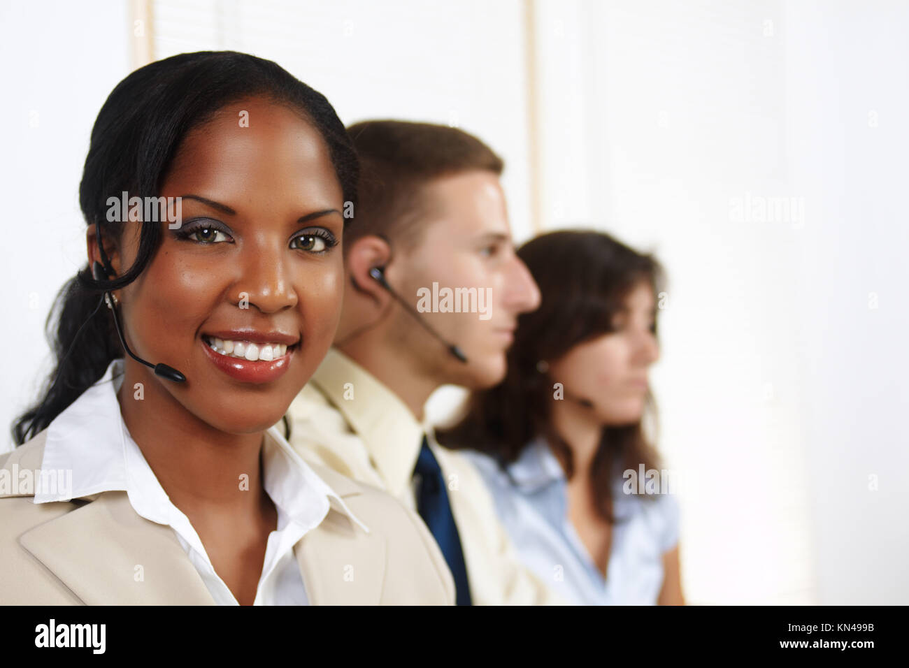 Black telephone operator hi-res stock photography and images - Alamy