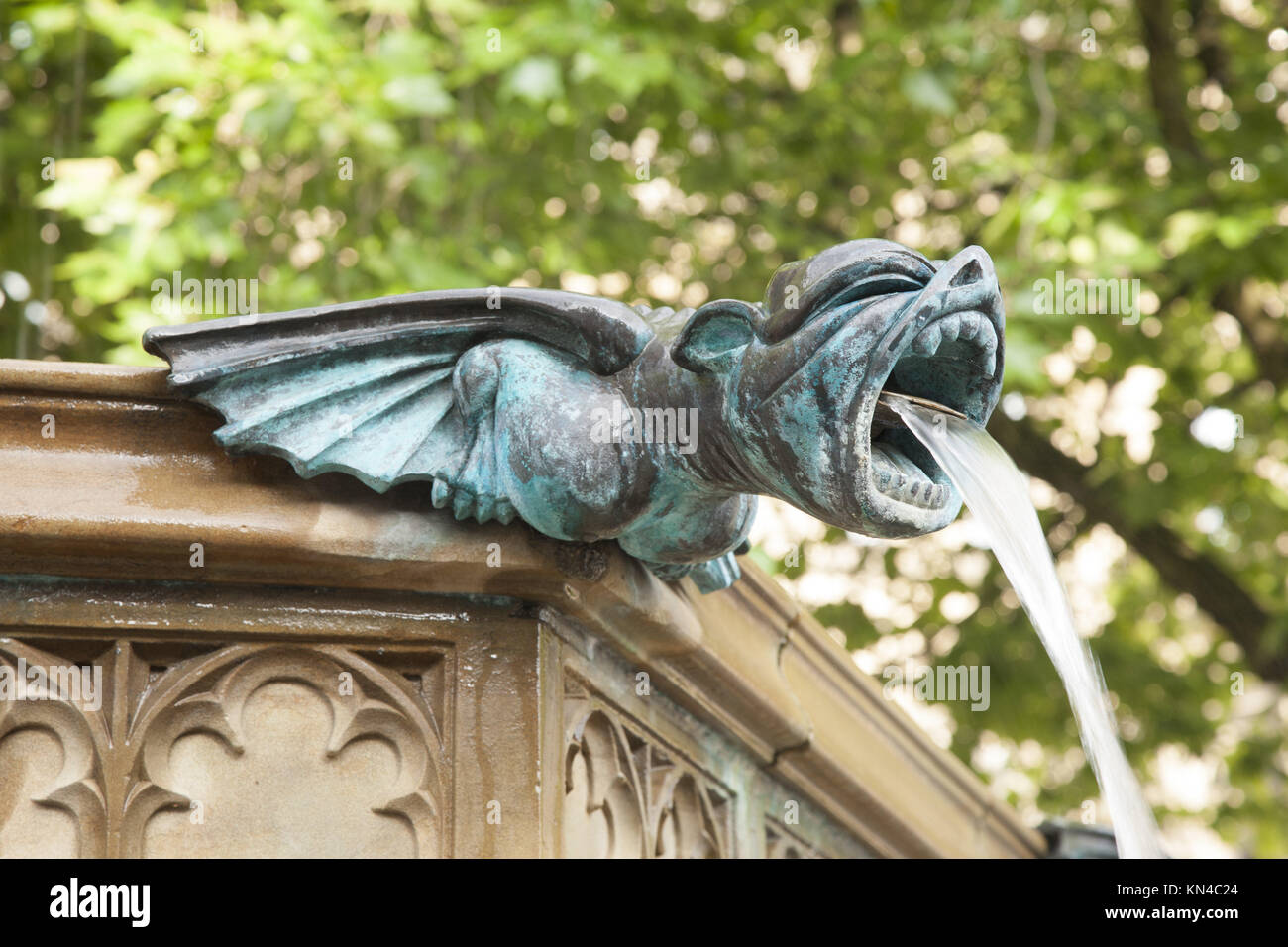 Fountain on albert square hi-res stock photography and images - Alamy
