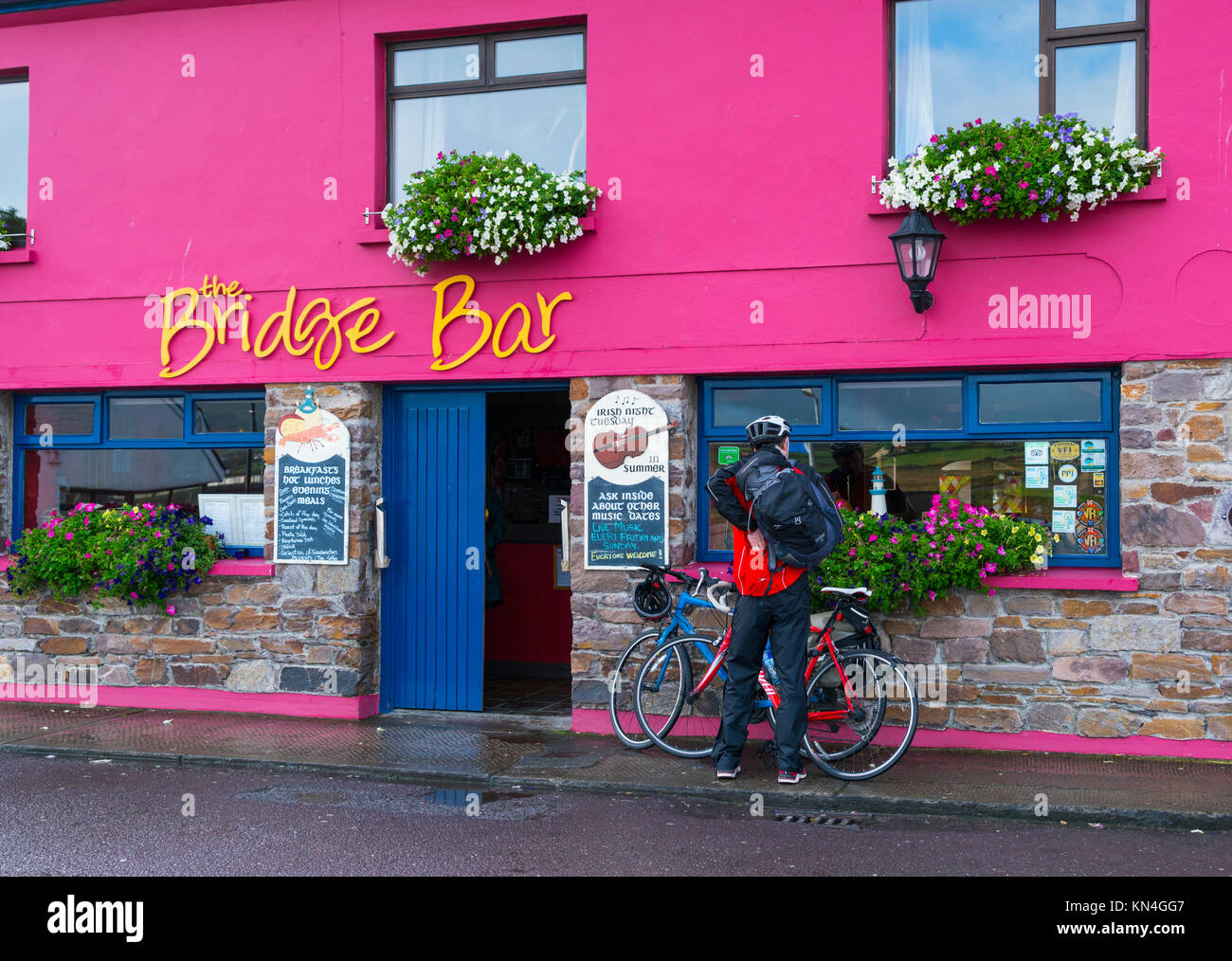 Bridge Bar, Portmagee Harbour, Iveragh Peninsula, County Kerry, Ireland ...