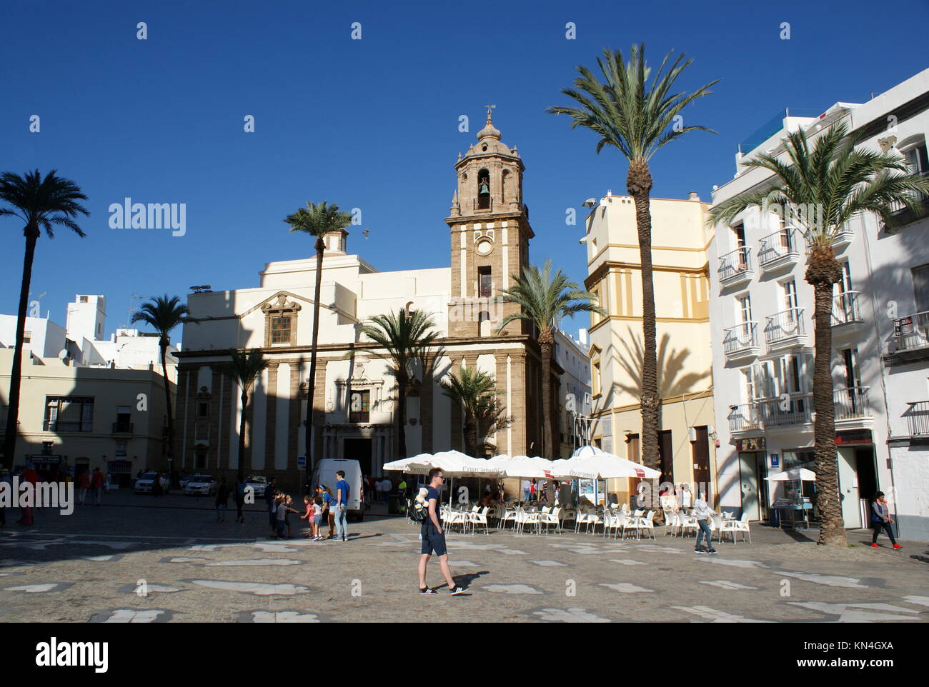 Church of St James, Plaza de la Catedral, Cadiz, Spain Stock Photo - Alamy
