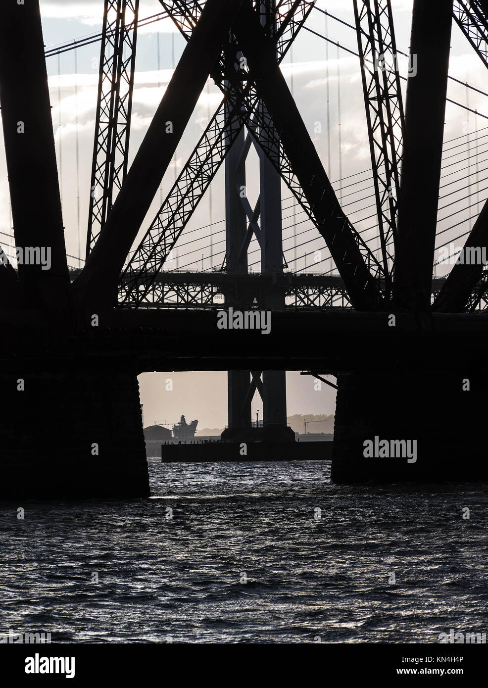 South Queensferry & the forth bridges edinburgh Stock Photo - Alamy