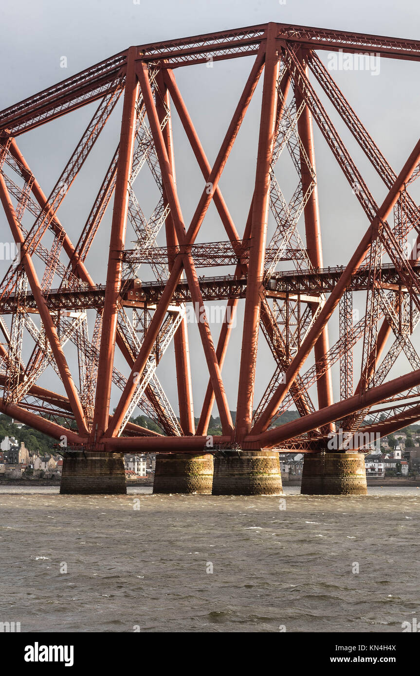 Edinburgh three bridges boat hi-res stock photography and images - Alamy