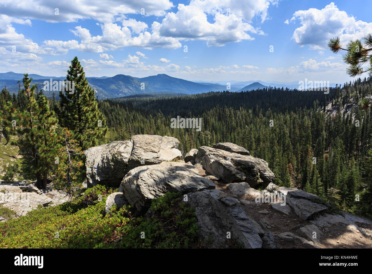 Cascade mountains panorama hi-res stock photography and images - Alamy