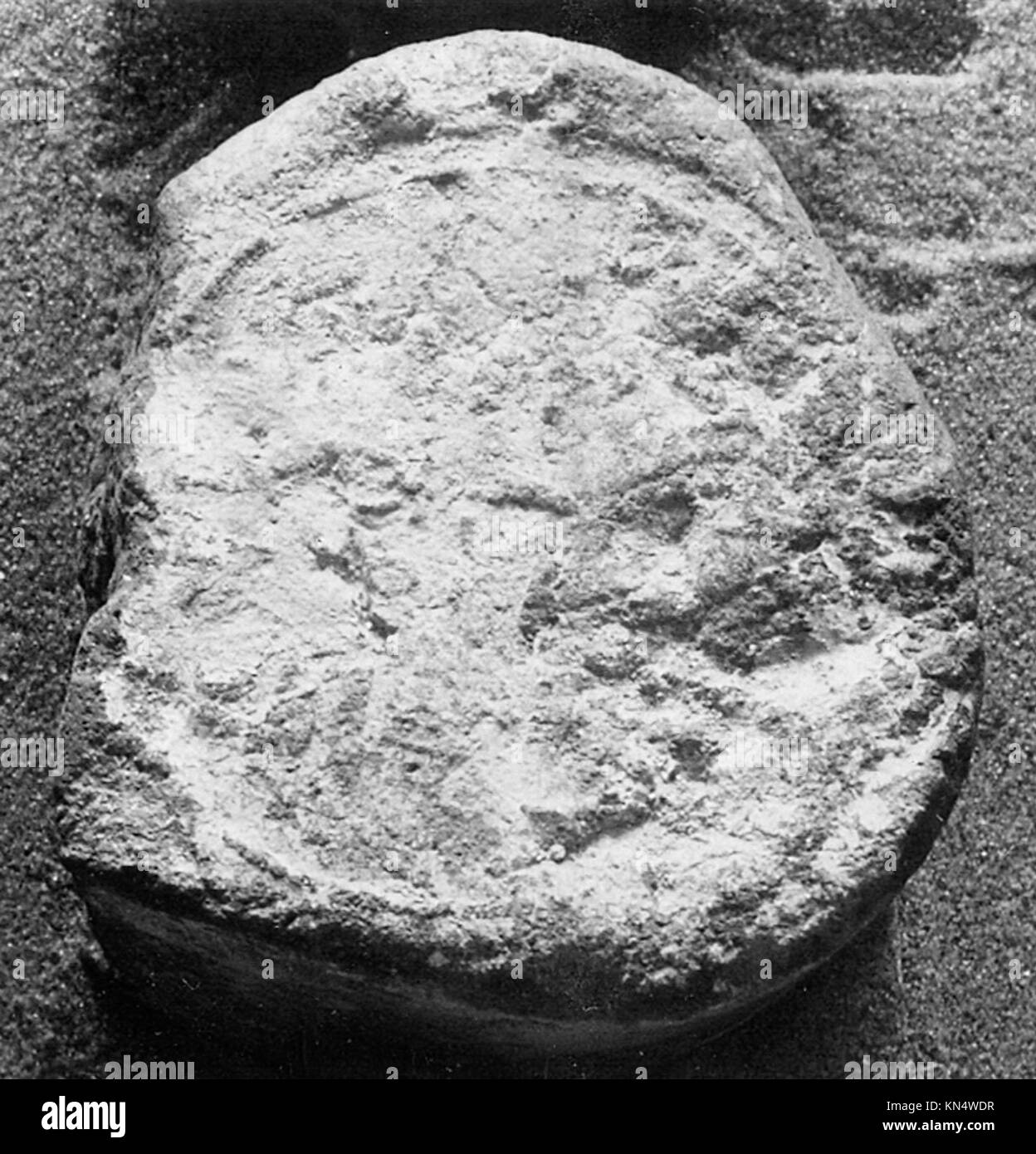 A funerary cone of Baki, cataloged as MET bw13.180.70, is an ancient ...