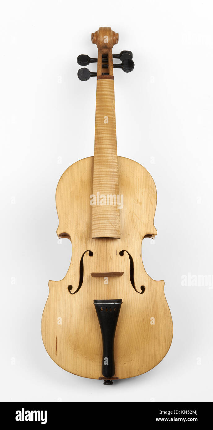 Inside a violin hi-res stock photography and images - Alamy