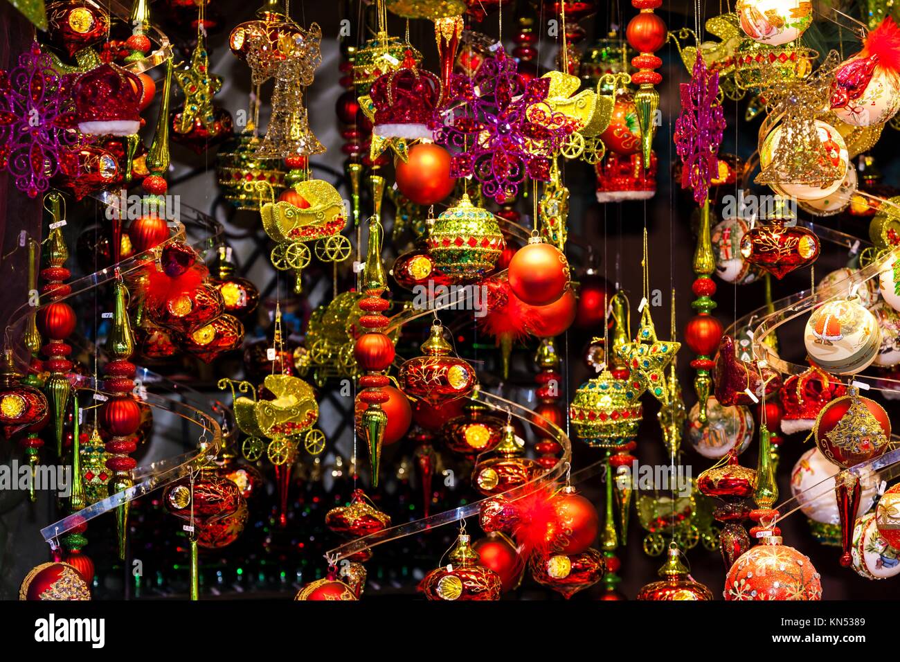 Vienna Christmas Market Stall Stock Photos & Vienna Christmas Market ...