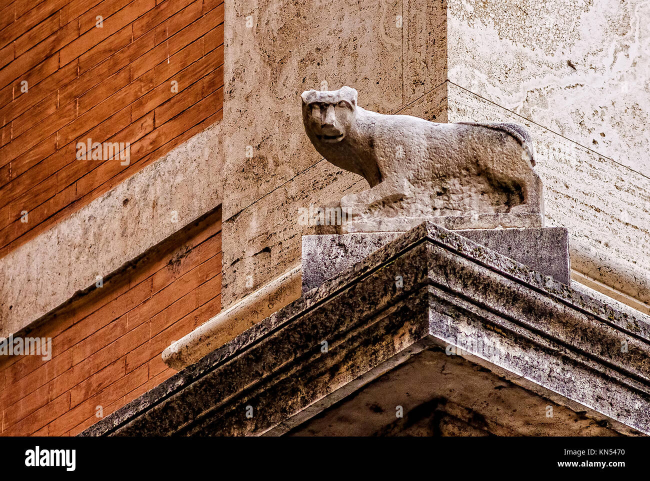 Via della gatta, rome hi-res stock photography and images - Alamy