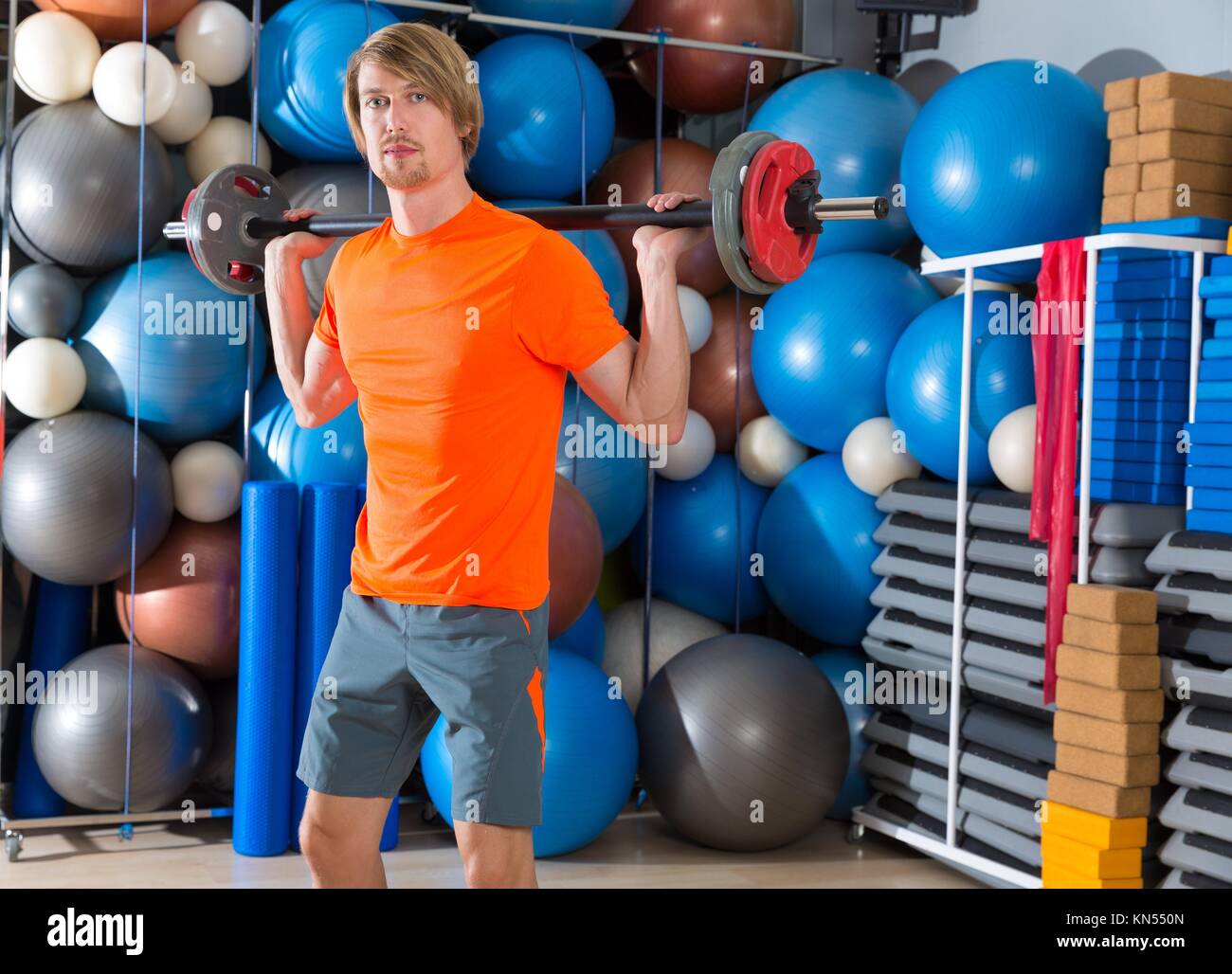 Squat bar male hi-res stock photography and images - Alamy