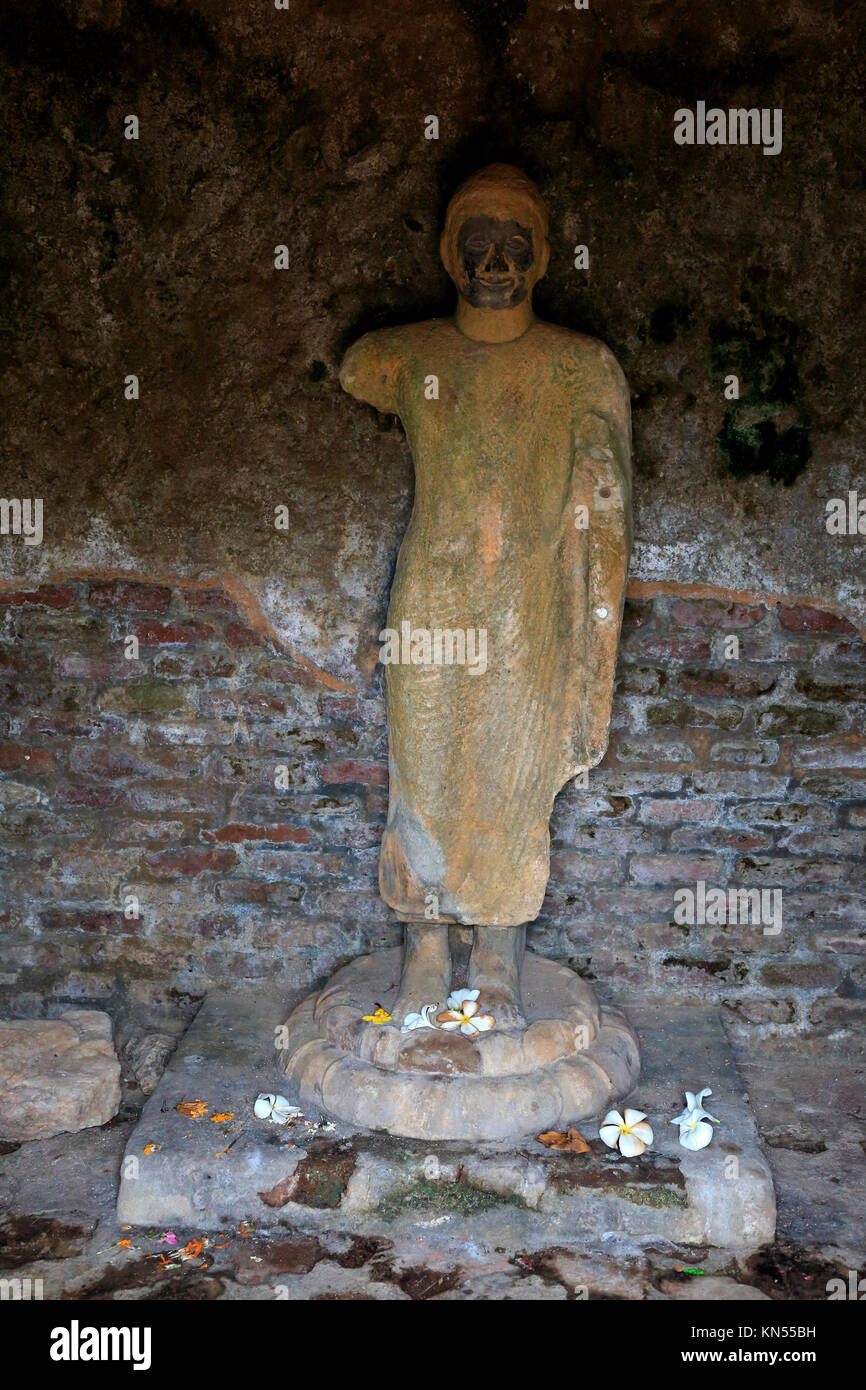 Rankot Vihara stupa UNESCO World Heritage Site, the ancient city of ...