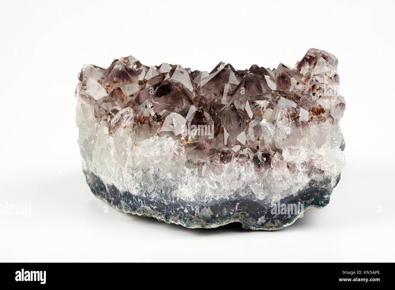 Amethyst rock crystal hi-res stock photography and images - Alamy