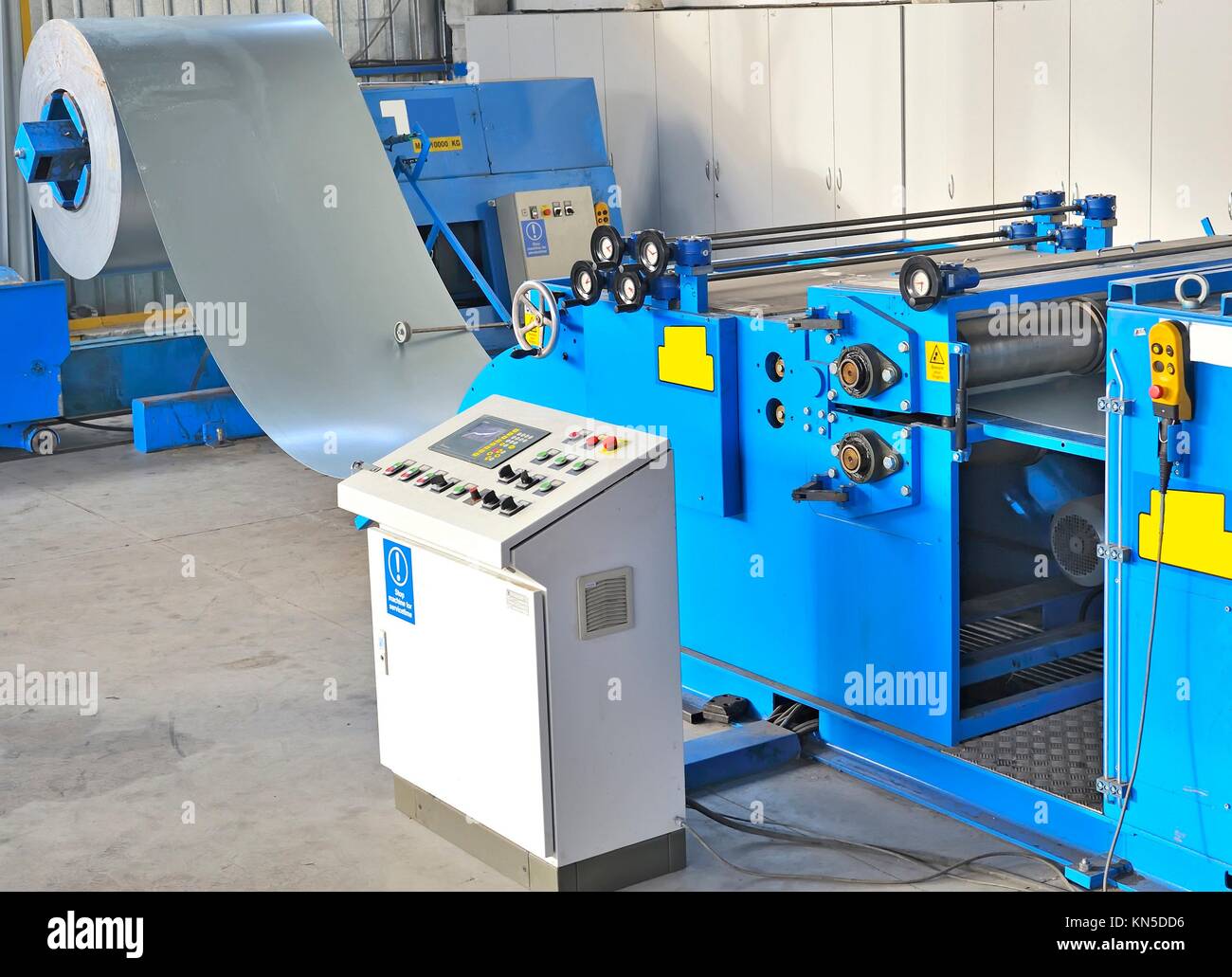 Interior sheet metal workshop hi-res stock photography and images - Alamy