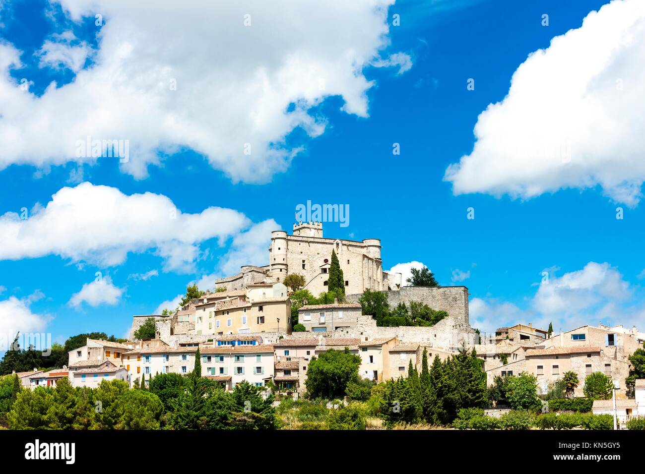 Le barroux hi-res stock photography and images - Alamy