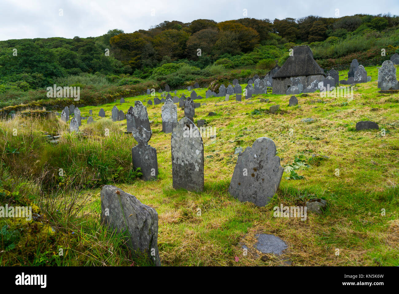 Knightstown Graveyard, Valentia Island, Iveragh Peninsula, County Kerry ...