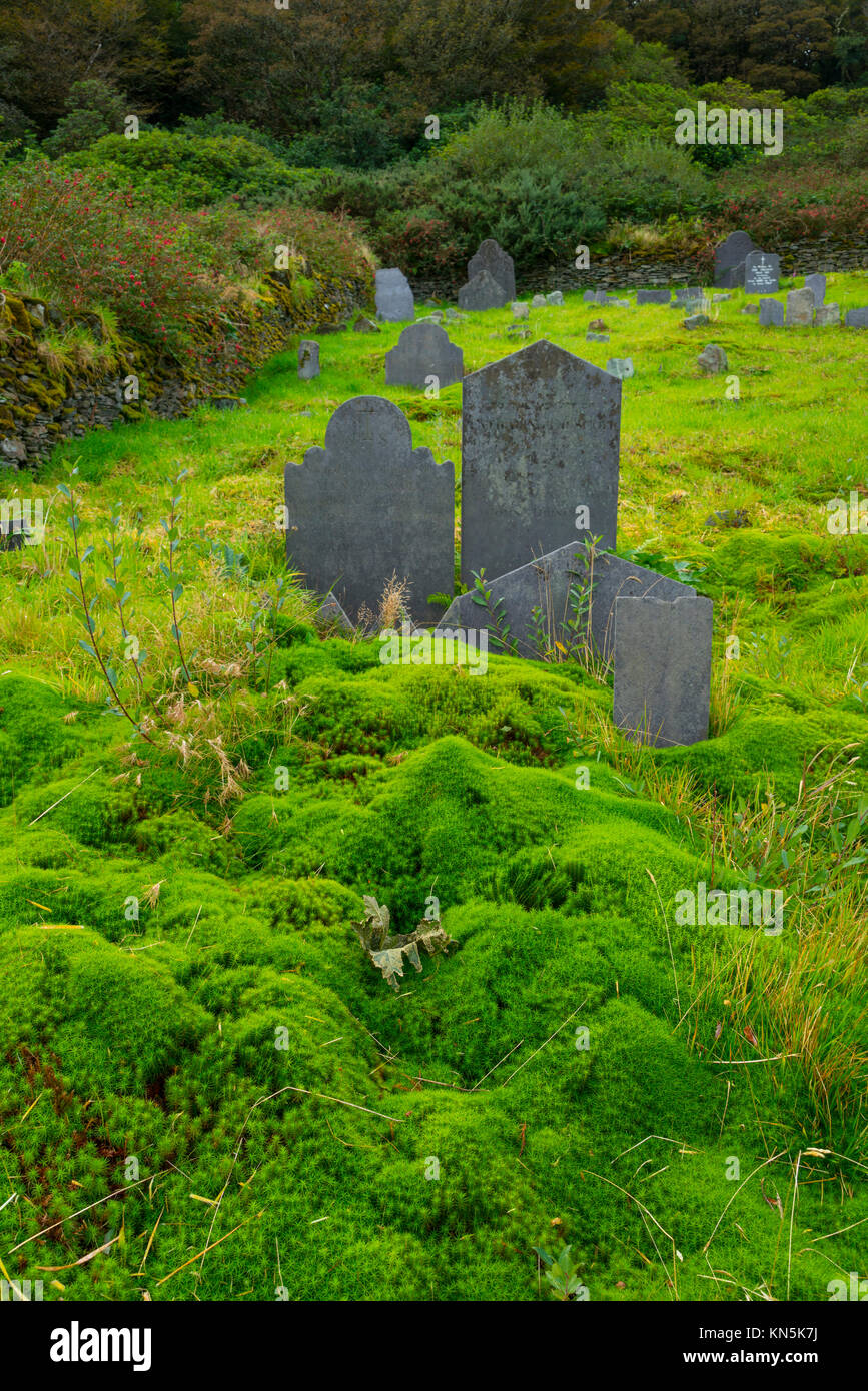 Knightstown Graveyard, Valentia Island, Iveragh Peninsula, County Kerry ...