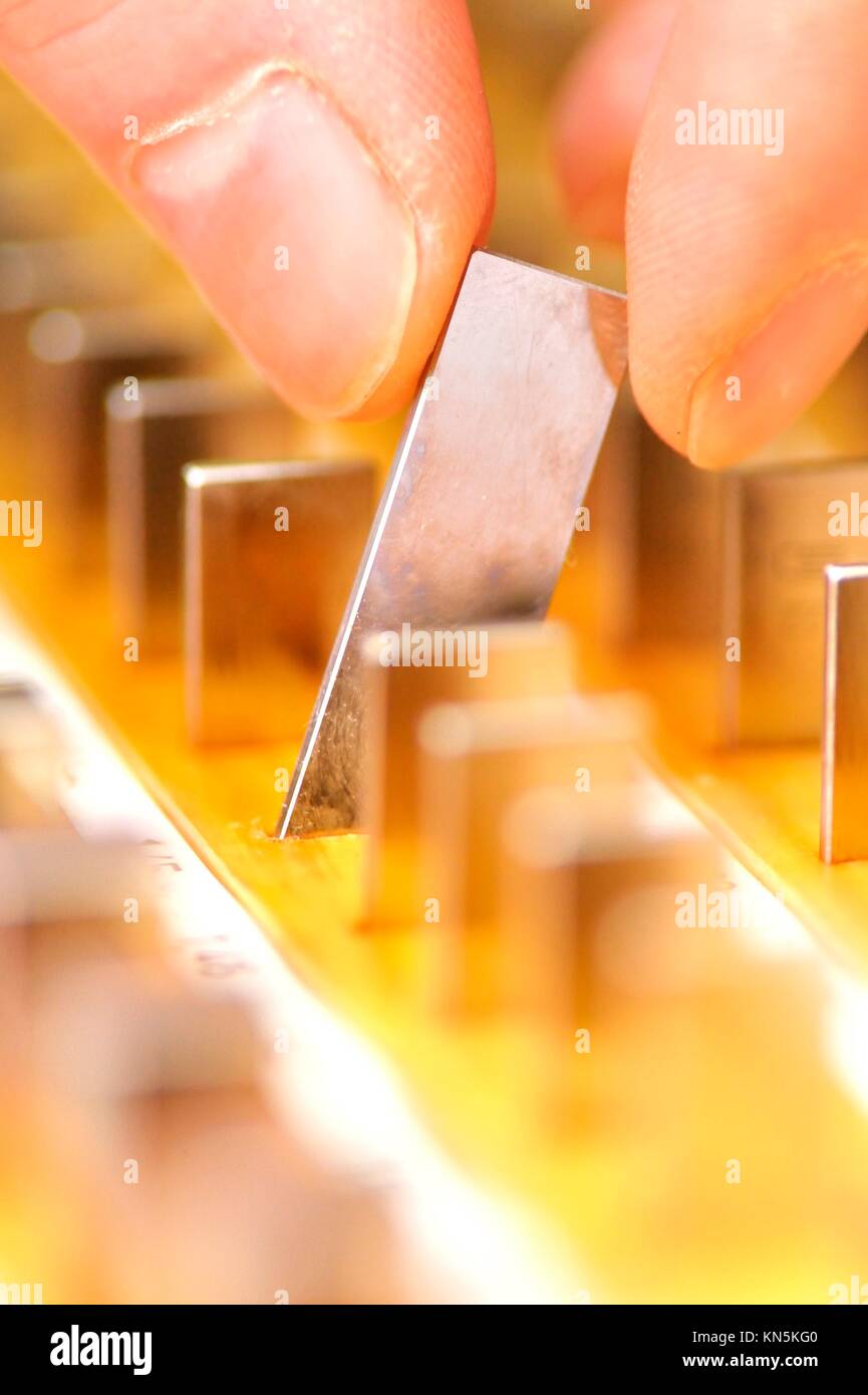 Quality check gauge hi-res stock photography and images - Alamy