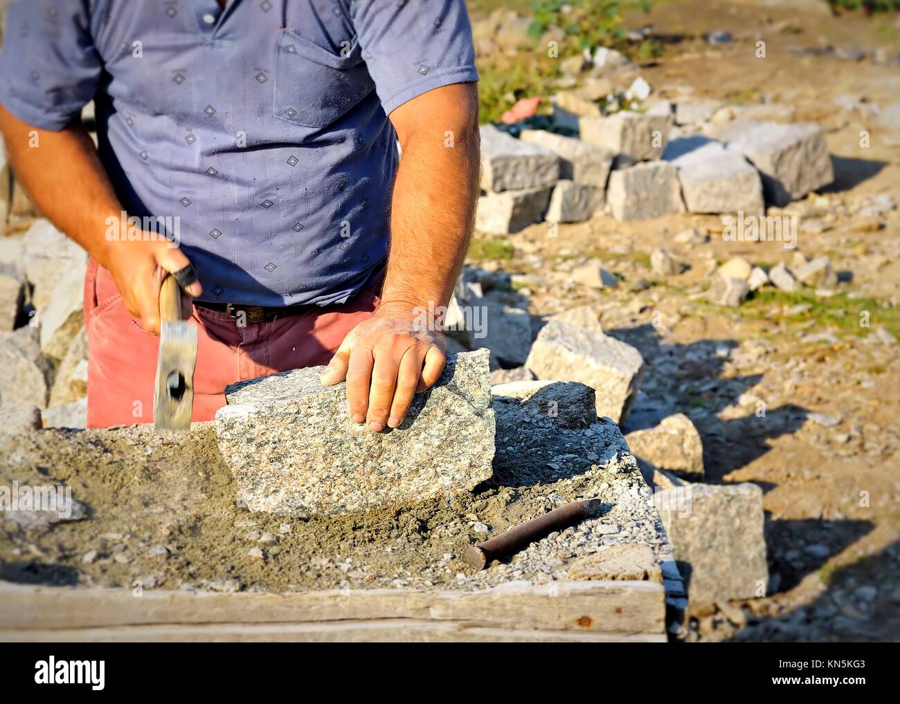 Hammer chisel carver stone hi-res stock photography and images - Alamy