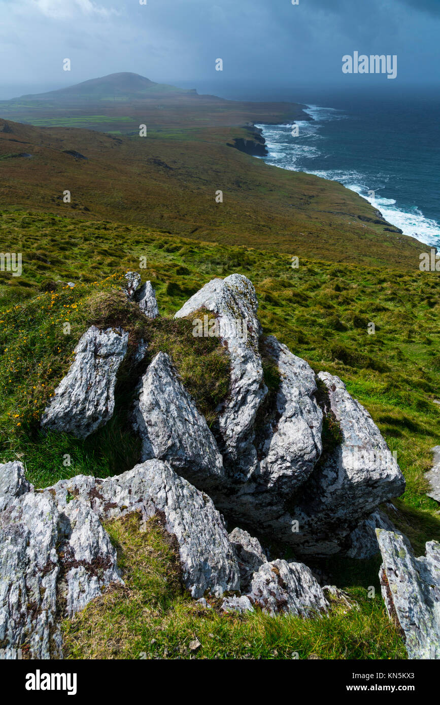Bray Head view from Geokaun Mountain, Valentia Island, Iveragh ...