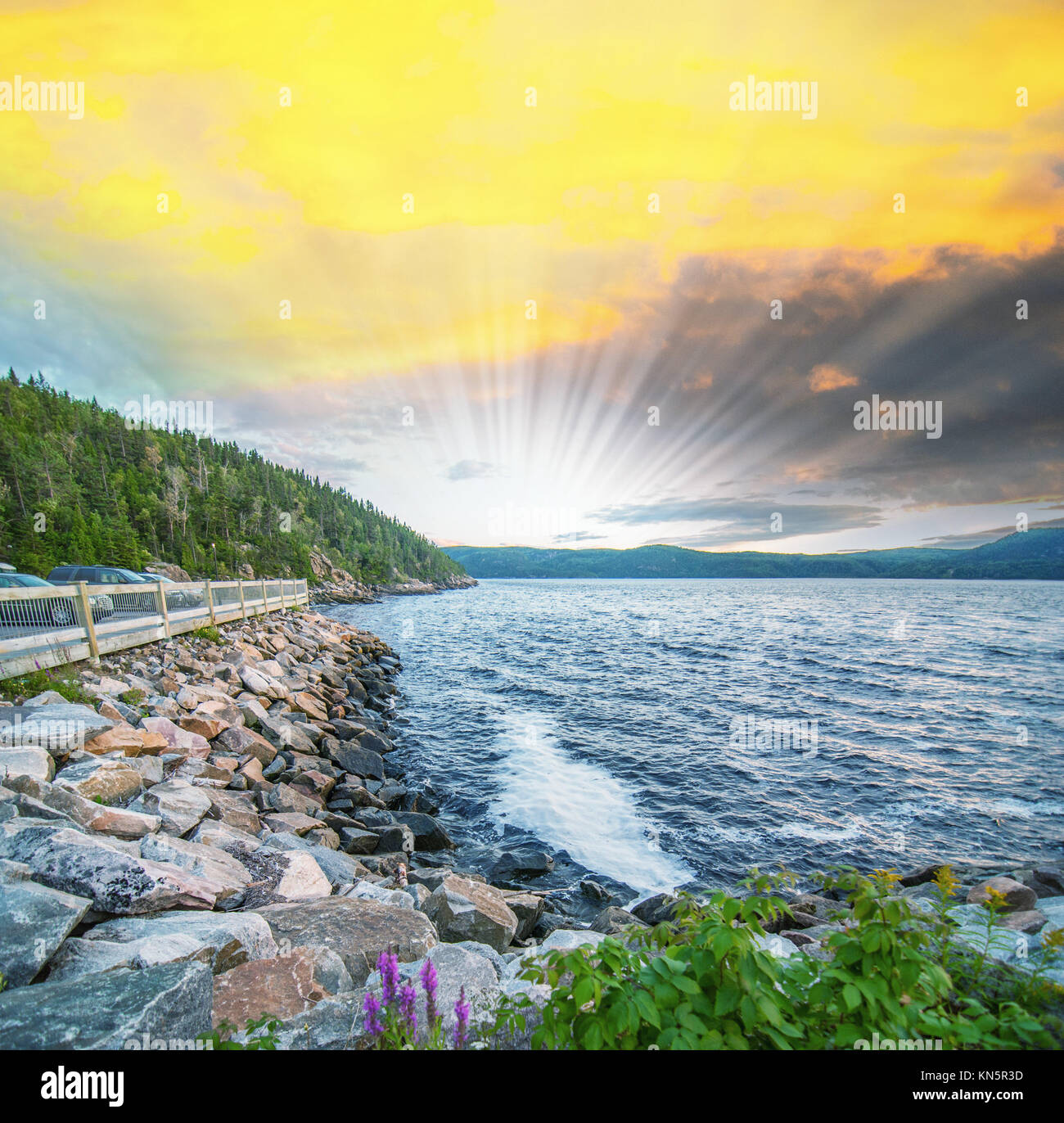 Beach perce rock quebec canada hi-res stock photography and images - Alamy