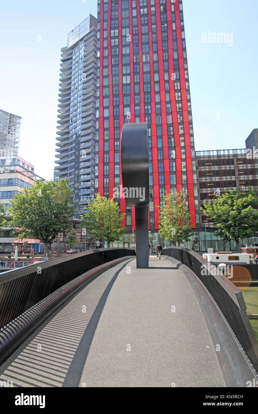 Red apple geometric shape hi-res stock photography and images - Alamy