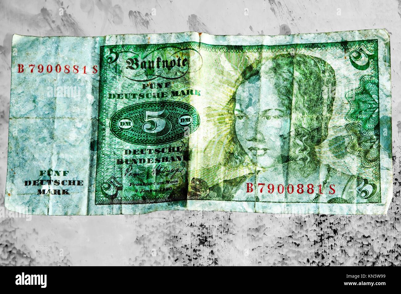 5 deutsche mark banknote hi-res stock photography and images - Alamy