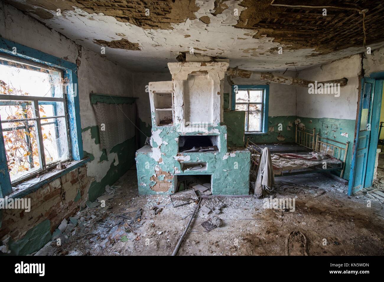 Nuclear kitchen hi-res stock photography and images - Alamy