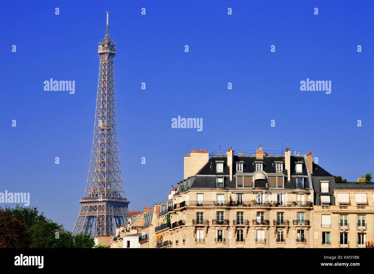 Eiffel tower great view hi-res stock photography and images - Alamy