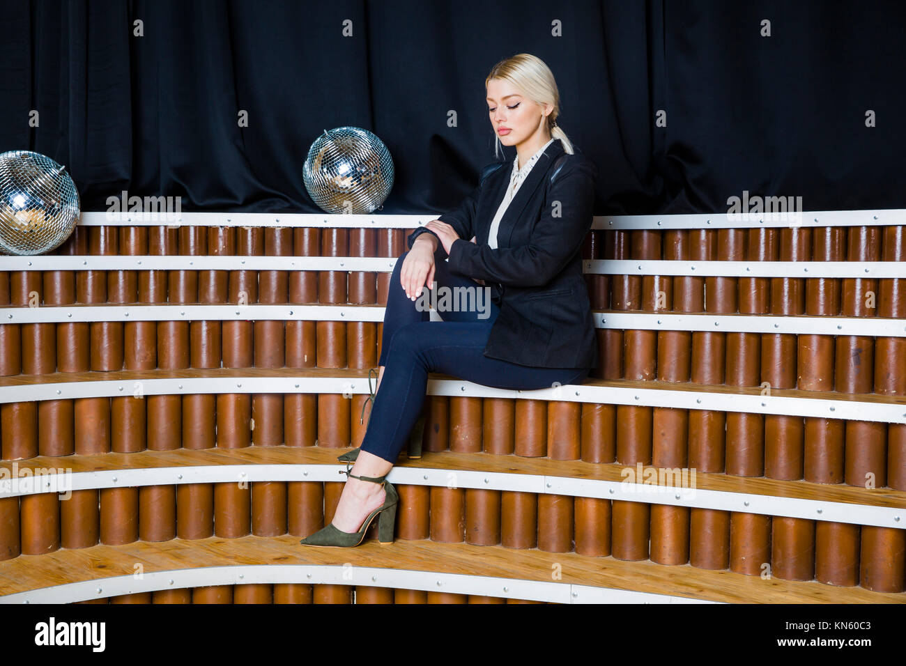 Puffy lips woman hi-res stock photography and images - Alamy