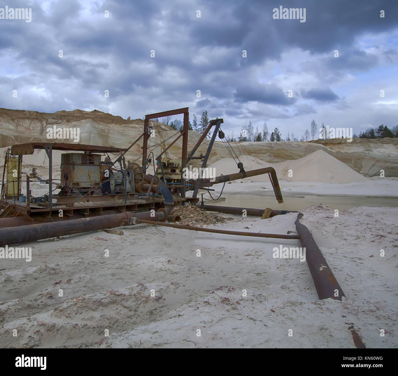 Sand extraction, sand quarry; sandpit; sand occurrence. Extraction ...