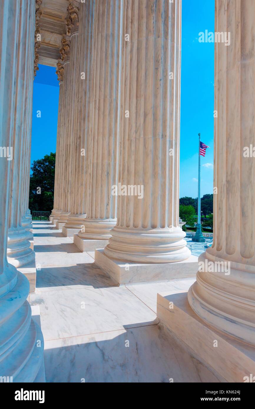 Row column hi-res stock photography and images - Alamy
