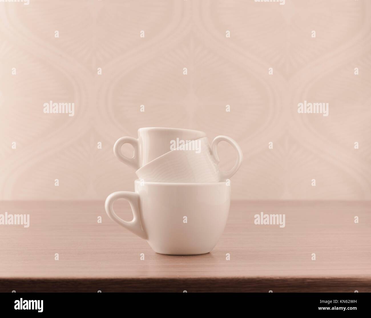 Empty cups, table hi-res stock photography and images - Alamy