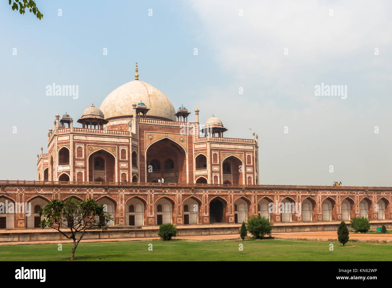 Construction picture of mughal architecture hi-res stock photography ...