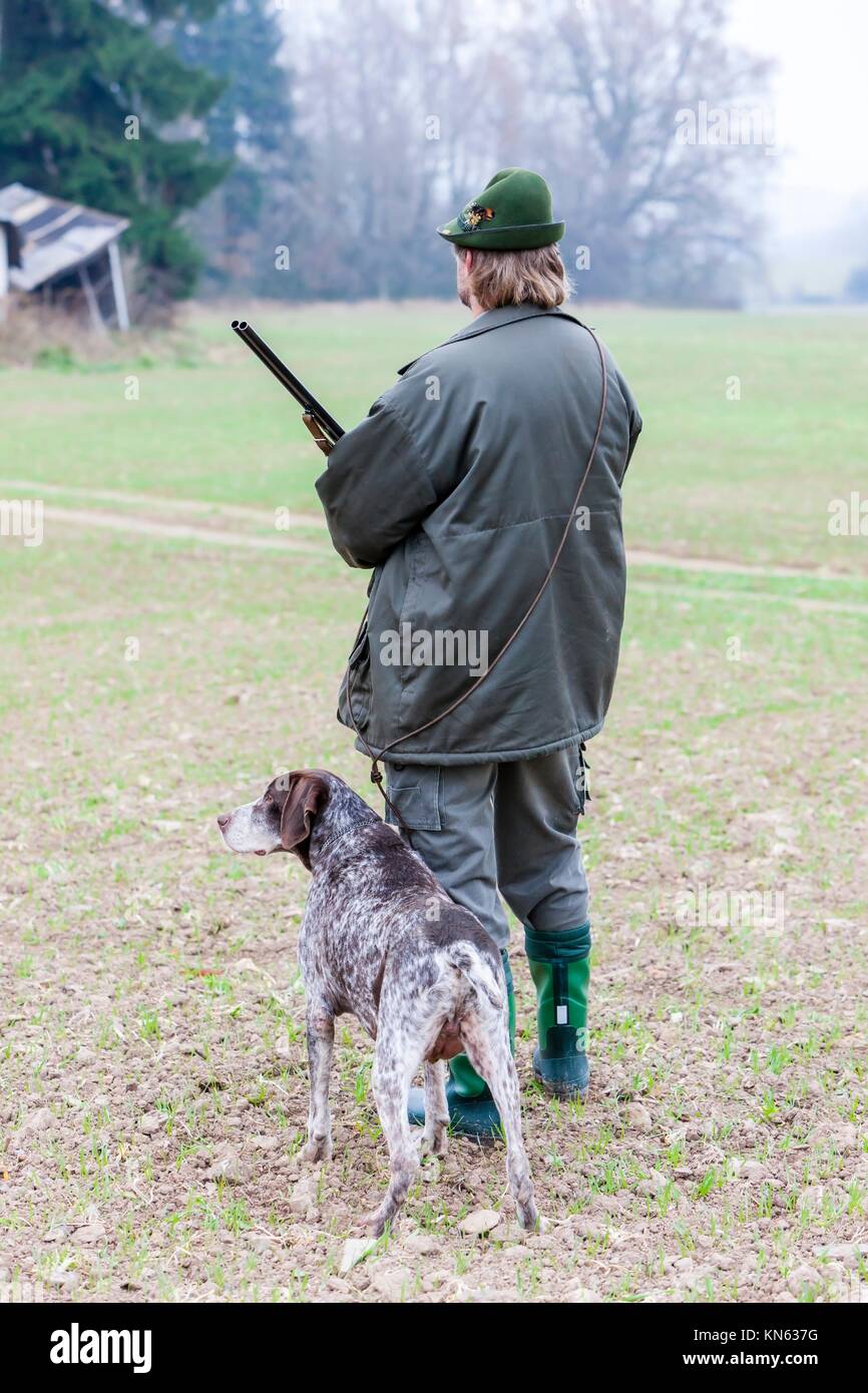 Gamekeeper hi-res stock photography and images - Alamy