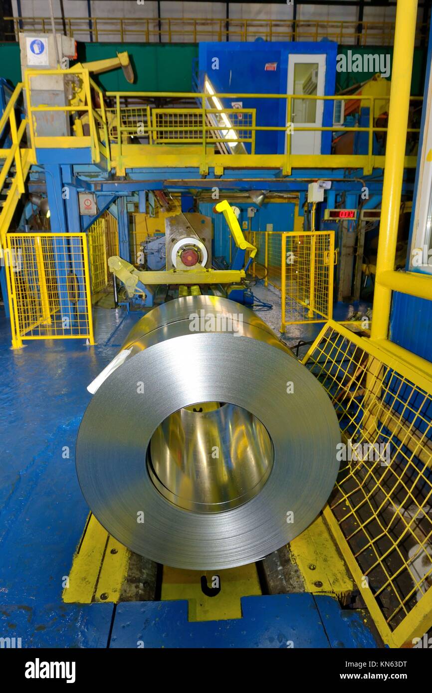 Coil steel loading hi-res stock photography and images - Alamy