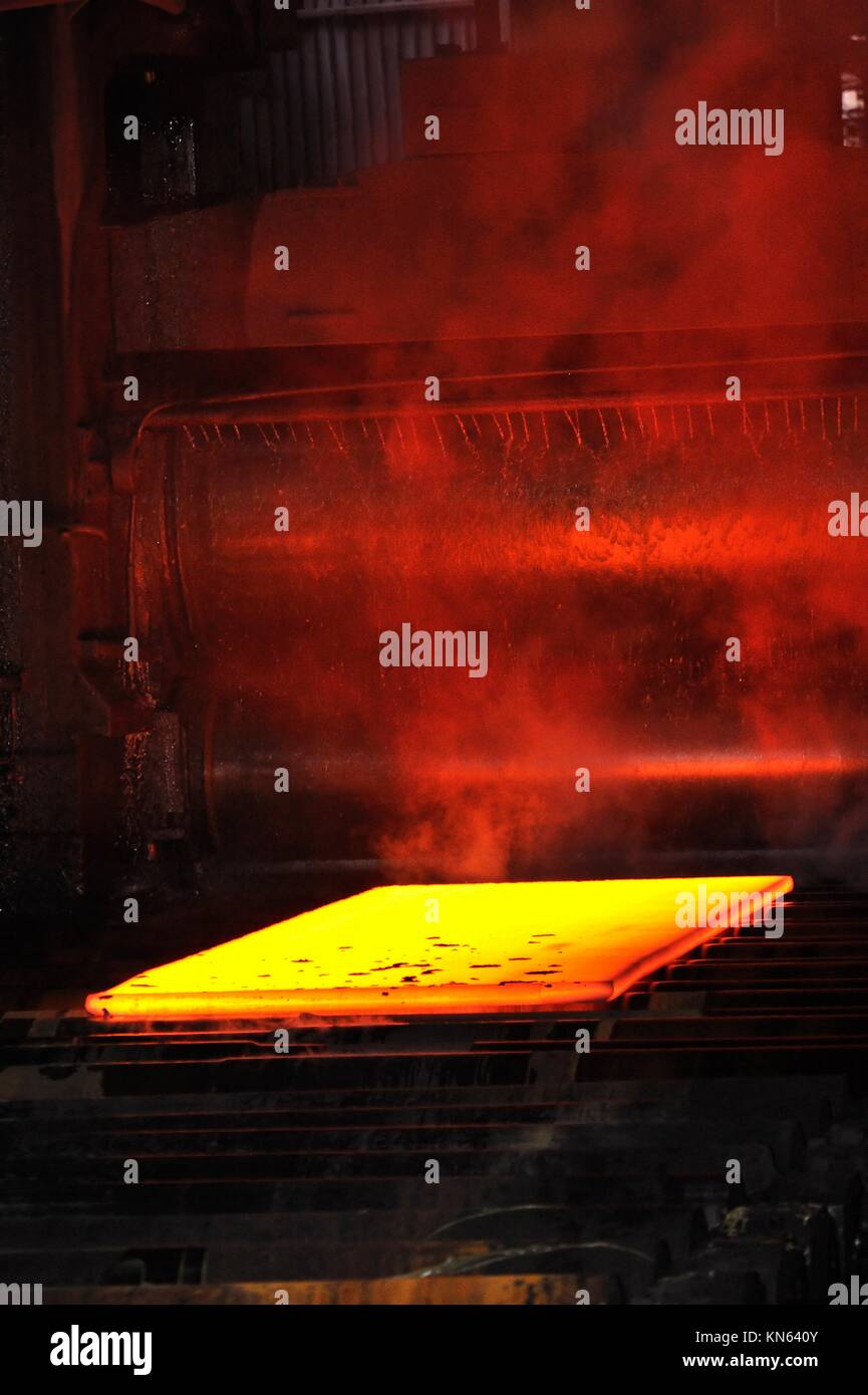 Concentric hot hi-res stock photography and images - Alamy