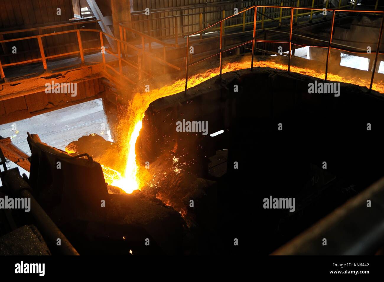 Molten hot steel pouring Stock Photo - Alamy