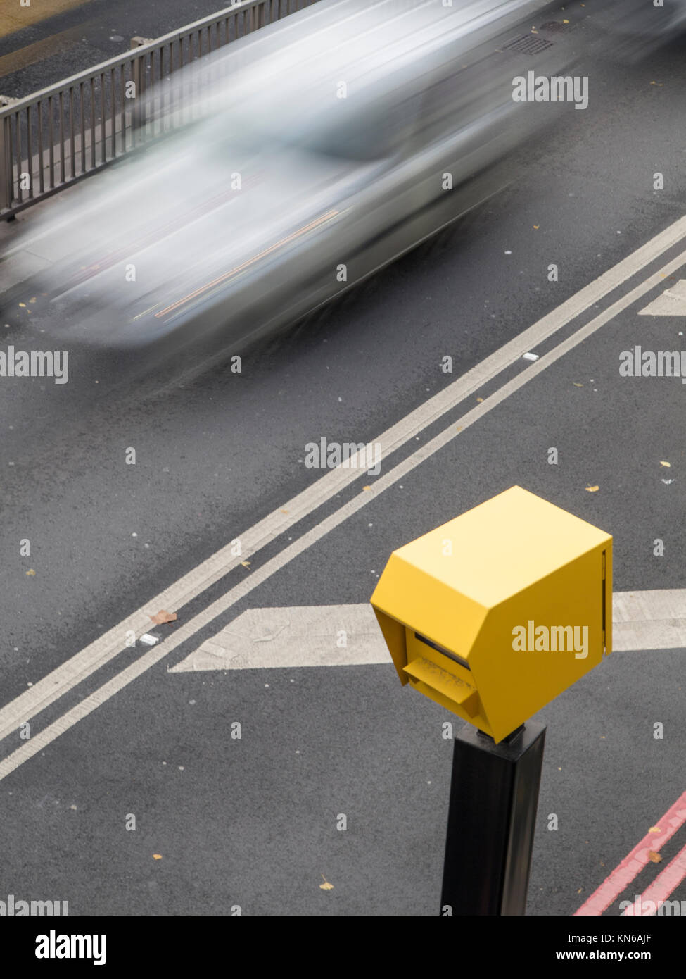 Cars speeding through a speed trap Stock Photo - Alamy