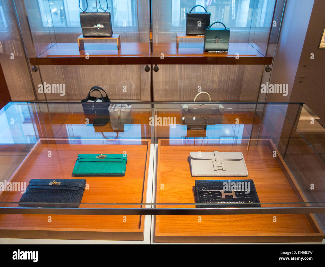 Hermes store interior hi-res stock photography and images - Alamy
