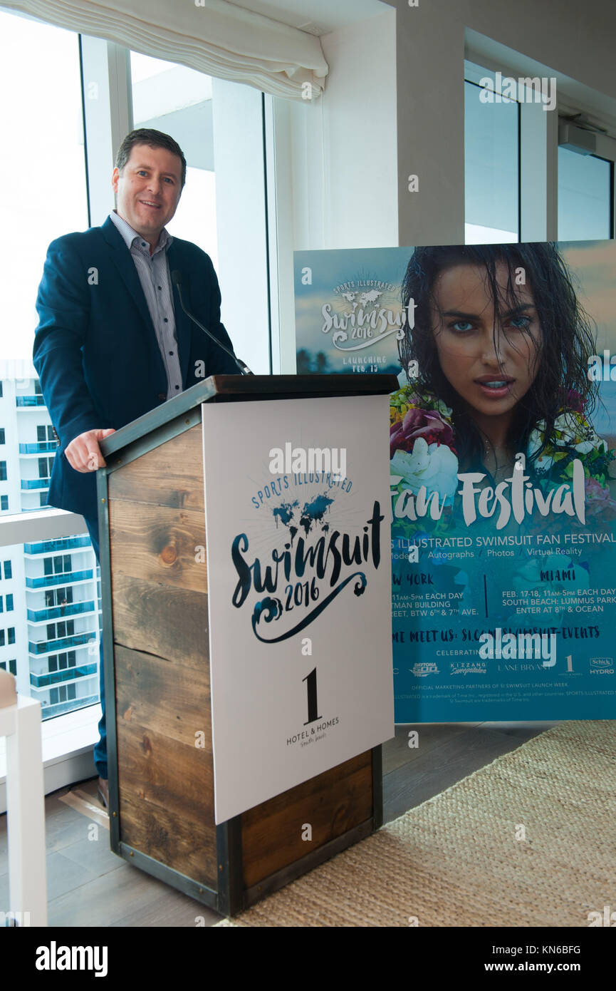 MIAMI BEACH, FL - JANUARY 27: Chanel Iman, Brendan Ripp and Hannah ...
